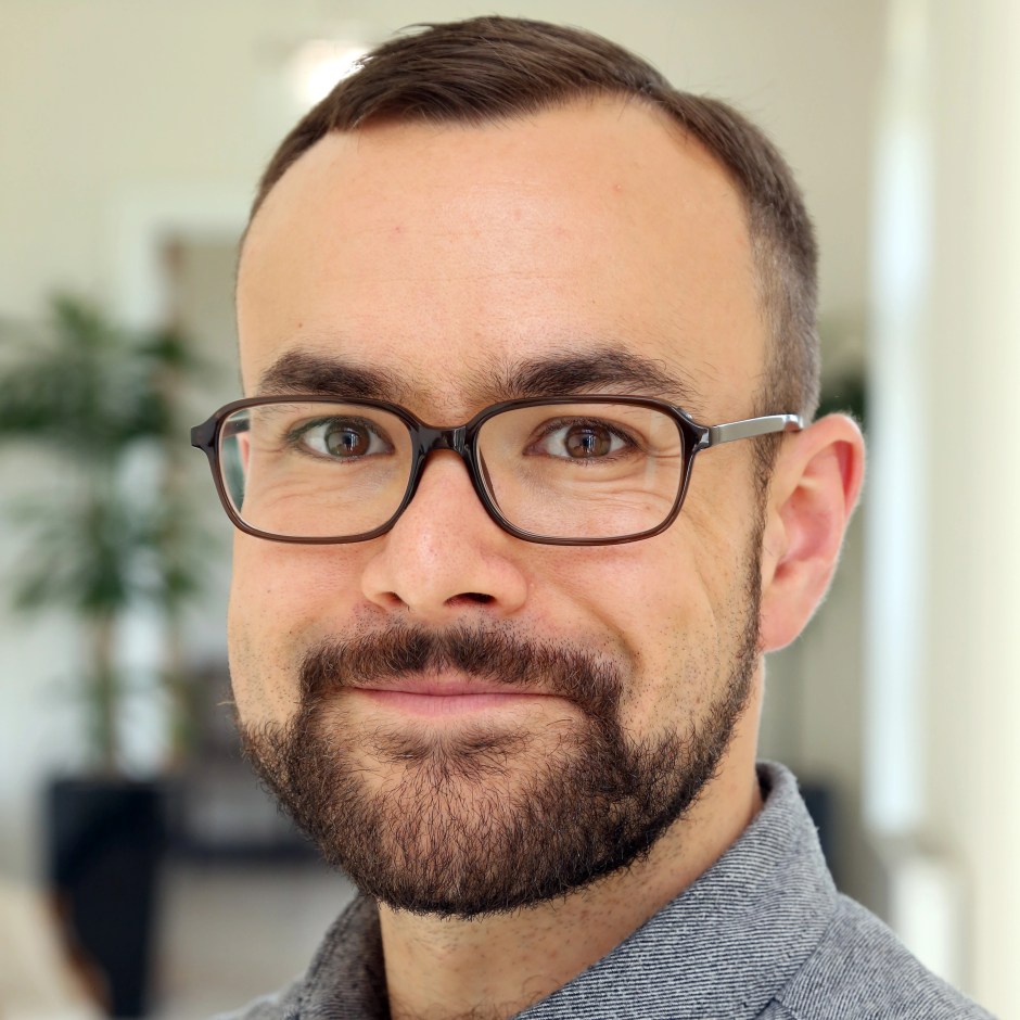 Ewan Smith and Tom Flynn: “Parity of Esteem? Ní Cheapaim!” – UK ...